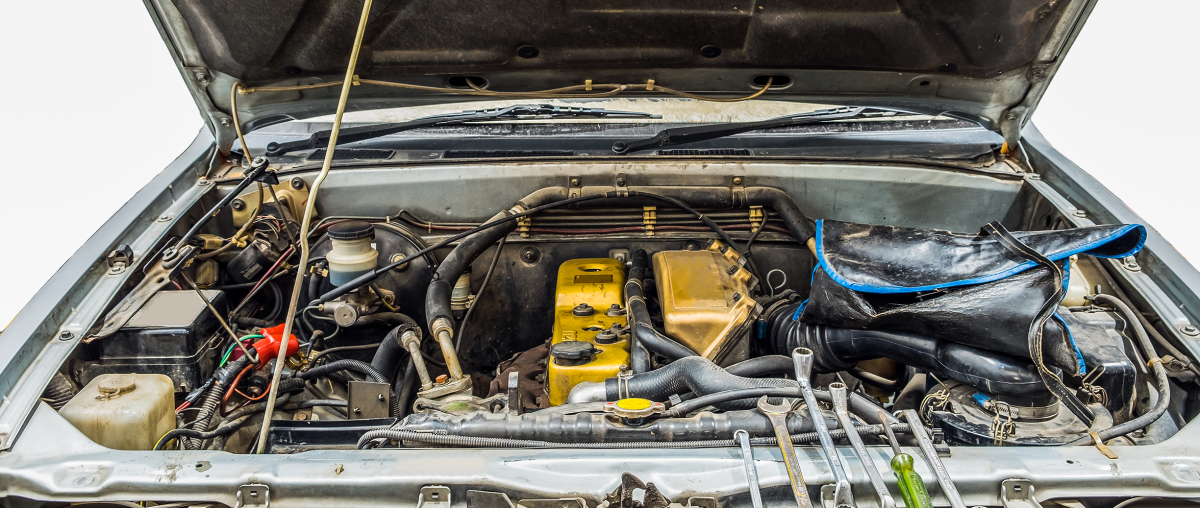 The DOs and DON'Ts of Cleaning Your Car's Engine Bay